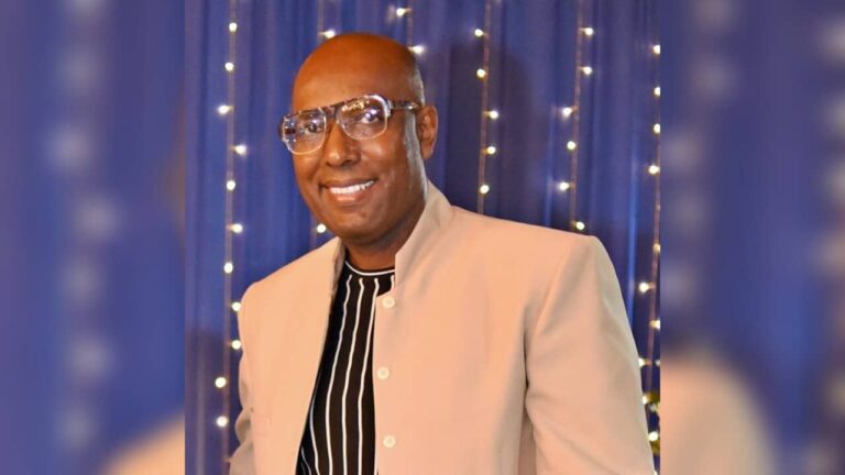 Pastor Alex, ex-secretário, volta a pasta do governo como cargo ...