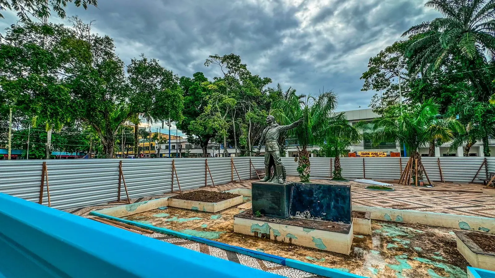 Obras na Praça da Revolução incomodam arquitetos: “alterações ferem ...