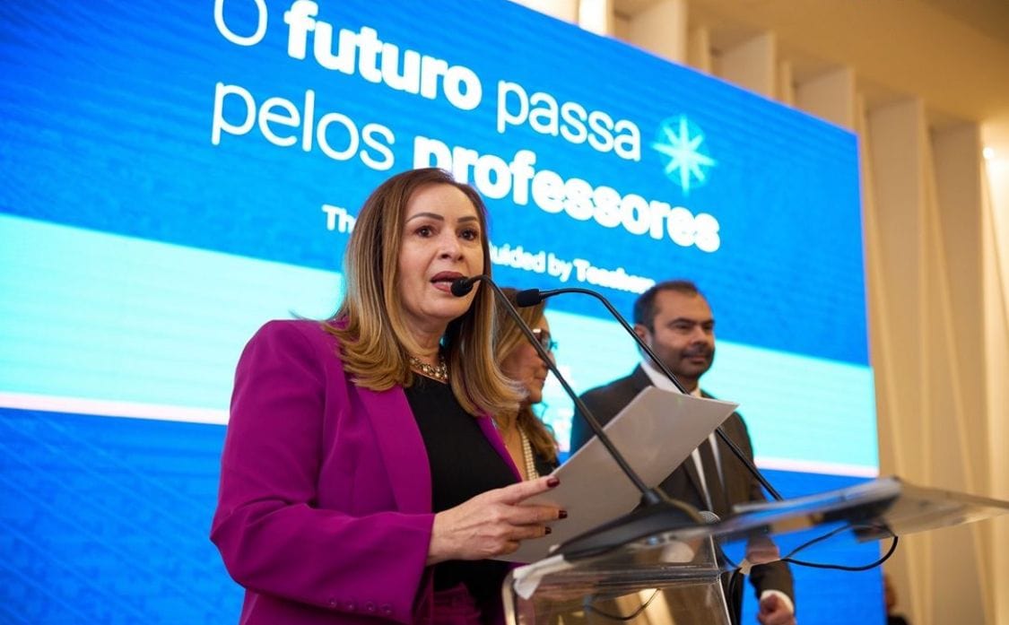 Professores são os pilares de qualquer sistema educacional”, diz Socorro Neri | ac24horas ...